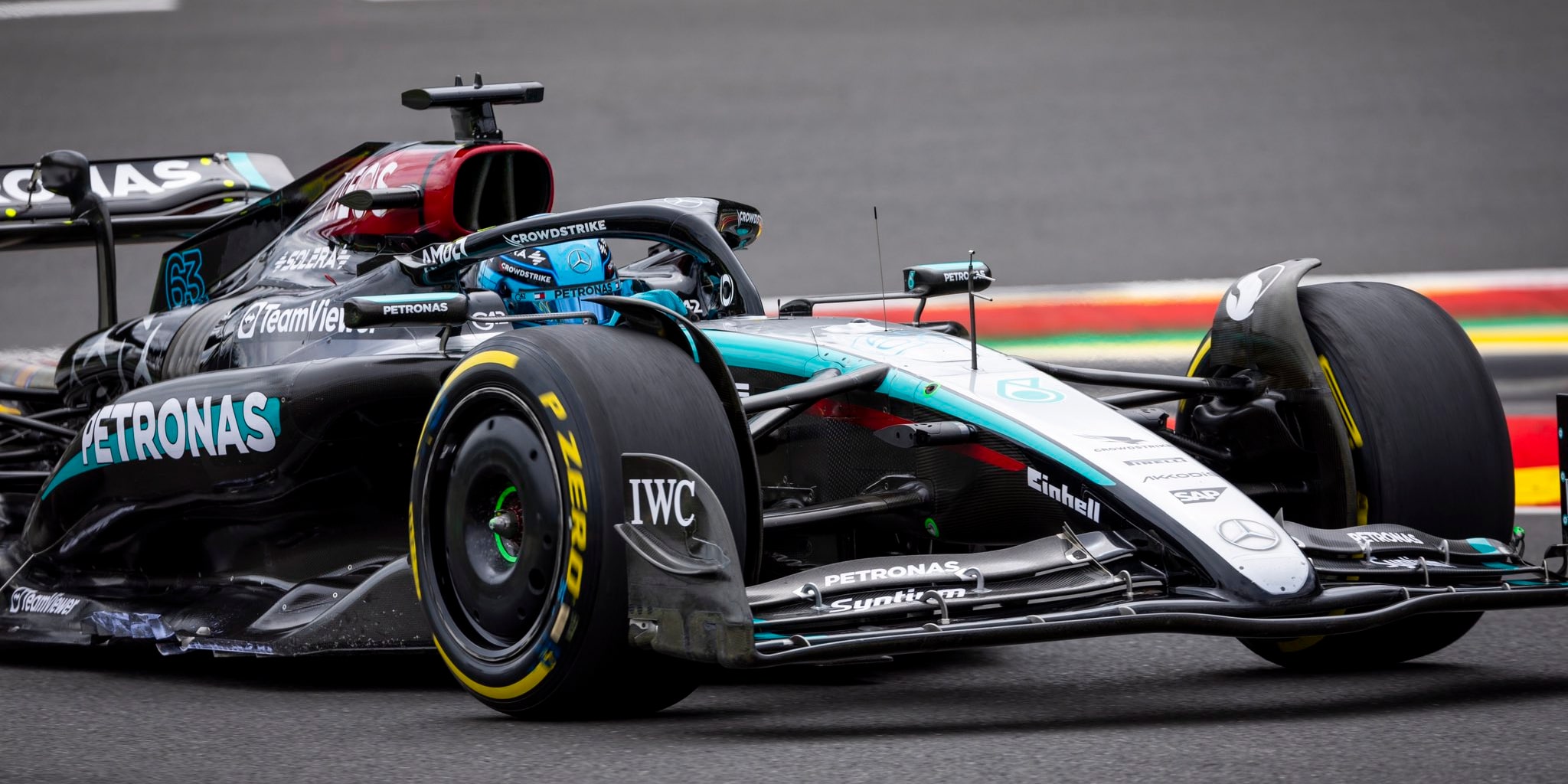 VC Belgie si podmanil Russell, následně byl diskvalifikován ...